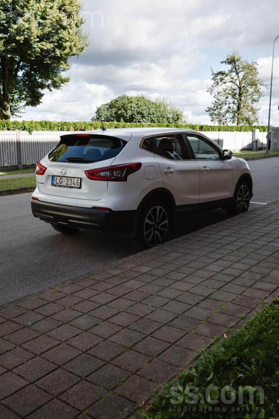 Balts Nissan Qashqai 2018 Rīga, ar dzinēja tilpumu 1.20 L un nobraukumu 100 tūkst. km par 12500 €, foto 6 vietnē AUTOMOTO.COM.LV