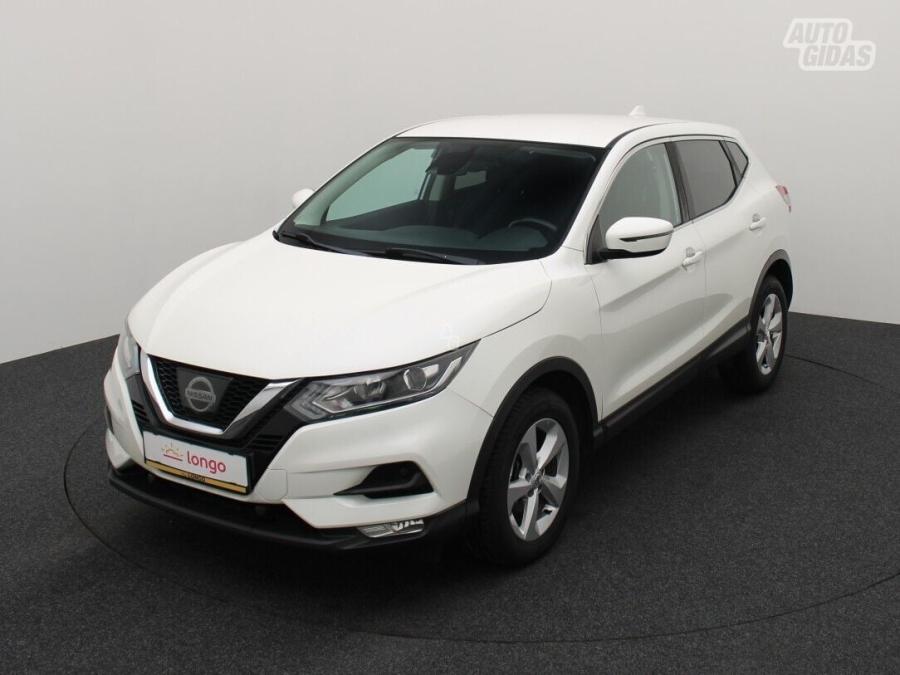 White Nissan Qashqai 2018 in Vilnius, with an engine capacity of 1.20 L and mileage of 196 thousand km for 11099 €, photo 1 on AUTOMOTO.COM.LV