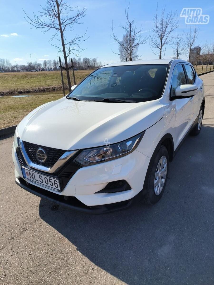 White Nissan Qashqai 2018 in Mazeikiai, with an engine capacity of 1.50 L and mileage of 114 thousand km for 12300 €, photo 8 on AUTOMOTO.COM.LV