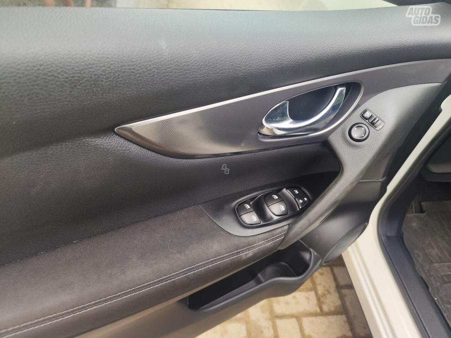 White Nissan Qashqai 2018 in Telschi, with an engine capacity of 1.20 L and mileage of 187 thousand km for 8800 €, photo 11 on AUTOMOTO.COM.LV
