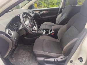 White Nissan Qashqai 2018 in Telschi, with an engine capacity of 1.20 L and mileage of 187 thousand km for 8800 €, photo 12 on AUTOMOTO.COM.LV