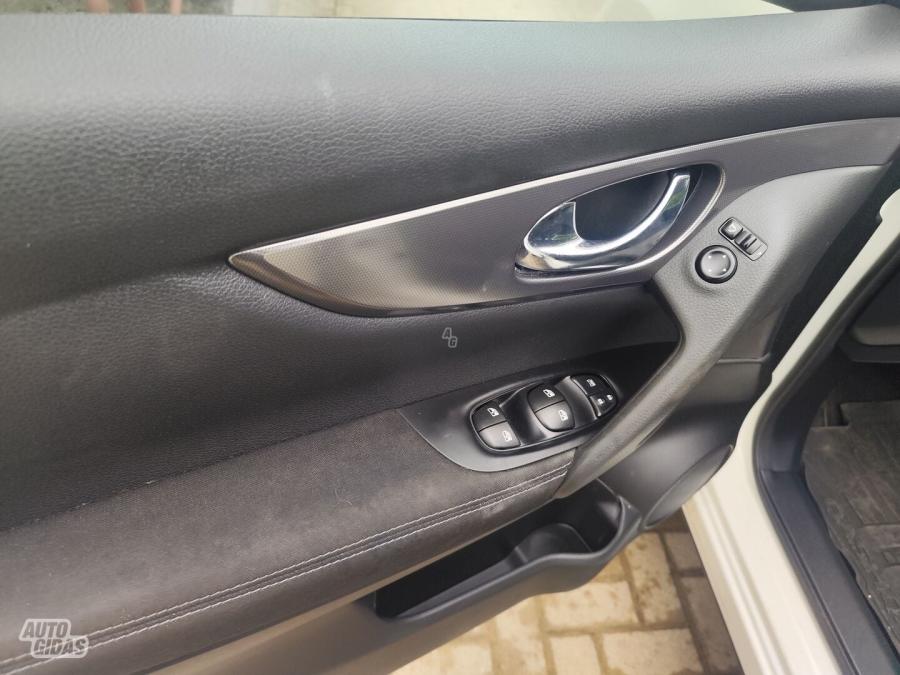 White Nissan Qashqai 2018 in Telschi, with an engine capacity of 1.20 L and mileage of 187 thousand km for 8800 €, photo 22 on AUTOMOTO.COM.LV