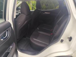 White Nissan Qashqai 2018 in Telschi, with an engine capacity of 1.20 L and mileage of 187 thousand km for 8800 €, photo 24 on AUTOMOTO.COM.LV