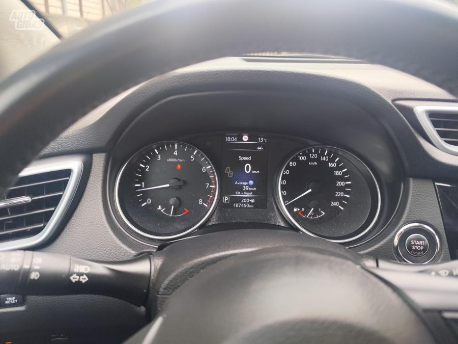 White Nissan Qashqai 2018 in Telschi, with an engine capacity of 1.20 L and mileage of 187 thousand km for 8800 €, photo 29 on AUTOMOTO.COM.LV