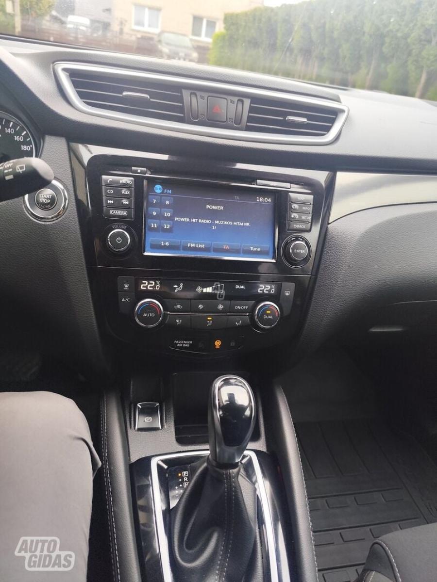White Nissan Qashqai 2018 in Telschi, with an engine capacity of 1.20 L and mileage of 187 thousand km for 8800 €, photo 31 on AUTOMOTO.COM.LV