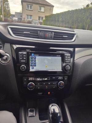 White Nissan Qashqai 2018 in Telschi, with an engine capacity of 1.20 L and mileage of 187 thousand km for 8800 €, photo 32 on AUTOMOTO.COM.LV