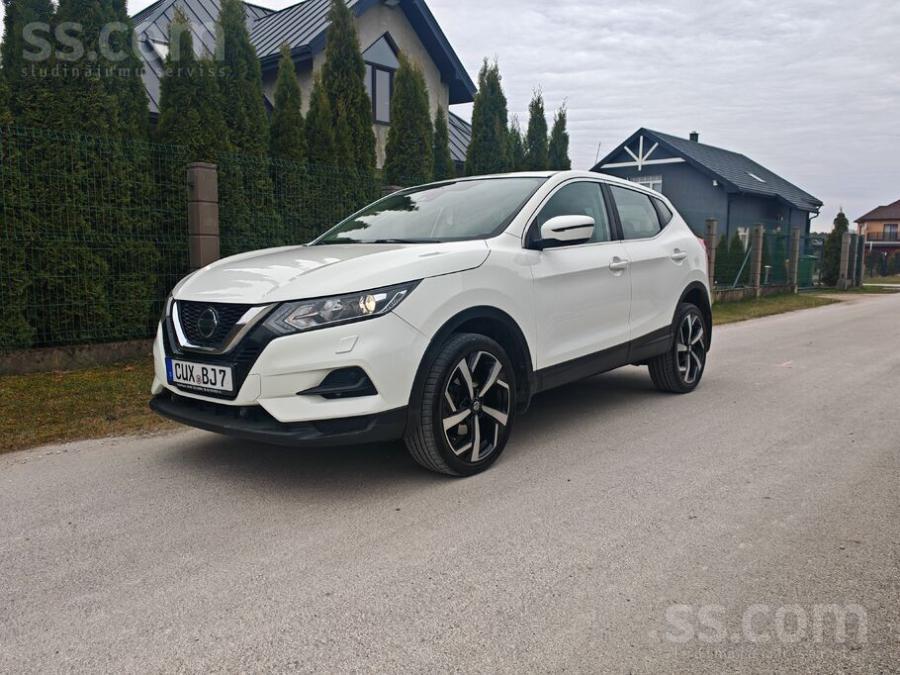 Balts Nissan Qashqai 2018 Rīga, ar dzinēja tilpumu 1.60 L un nobraukumu 220 tūkst. km par 10890 €, foto 1 vietnē AUTOMOTO.COM.LV