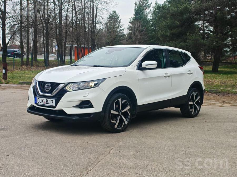 Balts Nissan Qashqai 2018 Rīga, ar dzinēja tilpumu 1.60 L un nobraukumu 220 tūkst. km par 10890 €, foto 4 vietnē AUTOMOTO.COM.LV