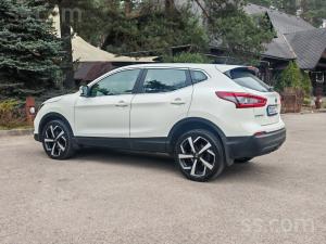 Balts Nissan Qashqai 2018 Rīga, ar dzinēja tilpumu 1.60 L un nobraukumu 220 tūkst. km par 10890 €, foto 14 vietnē AUTOMOTO.COM.LV