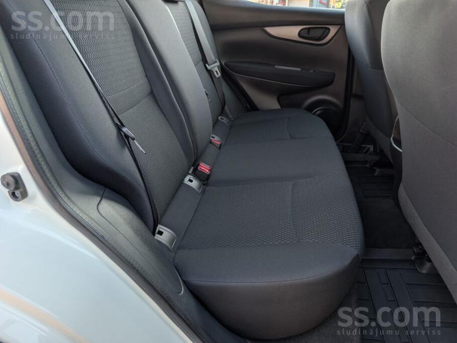 Balts Nissan Qashqai 2018 Rīga, ar dzinēja tilpumu 1.60 L un nobraukumu 220 tūkst. km par 10890 €, foto 26 vietnē AUTOMOTO.COM.LV