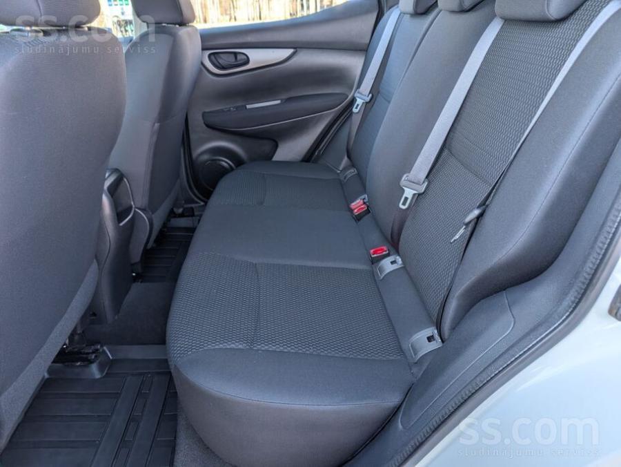 Balts Nissan Qashqai 2018 Rīga, ar dzinēja tilpumu 1.60 L un nobraukumu 220 tūkst. km par 10890 €, foto 27 vietnē AUTOMOTO.COM.LV
