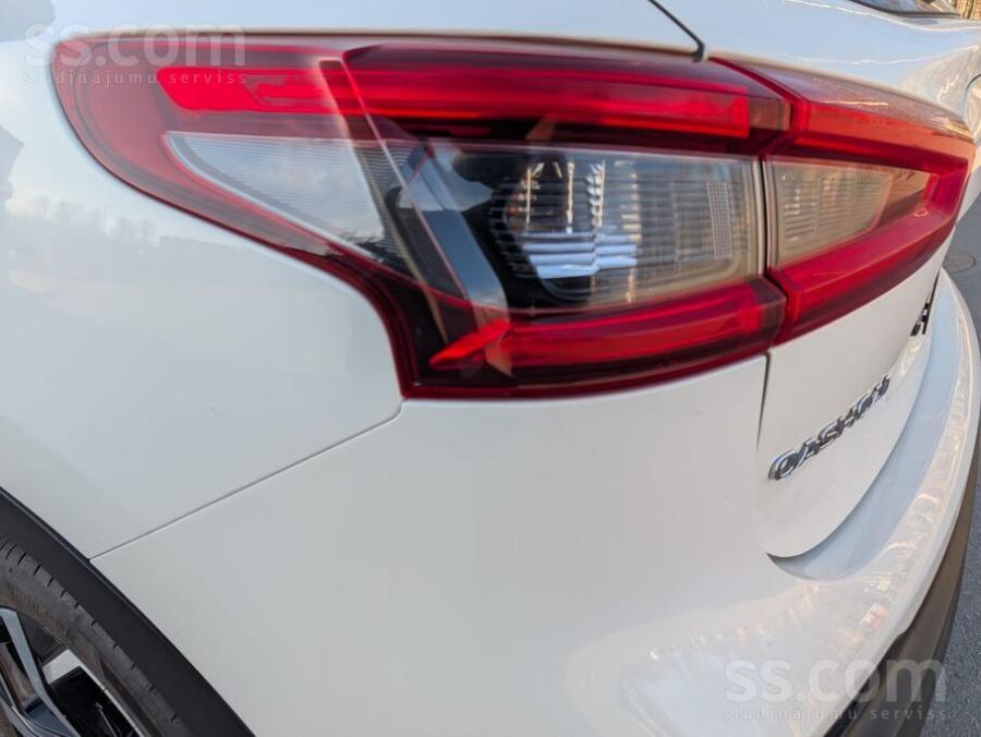 Balts Nissan Qashqai 2018 Rīga, ar dzinēja tilpumu 1.60 L un nobraukumu 220 tūkst. km par 10890 €, foto 28 vietnē AUTOMOTO.COM.LV