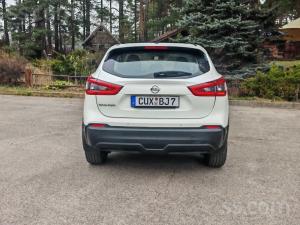 Balts Nissan Qashqai 2018 Rīga, ar dzinēja tilpumu 1.60 L un nobraukumu 220 tūkst. km par 10890 €, foto 33 vietnē AUTOMOTO.COM.LV