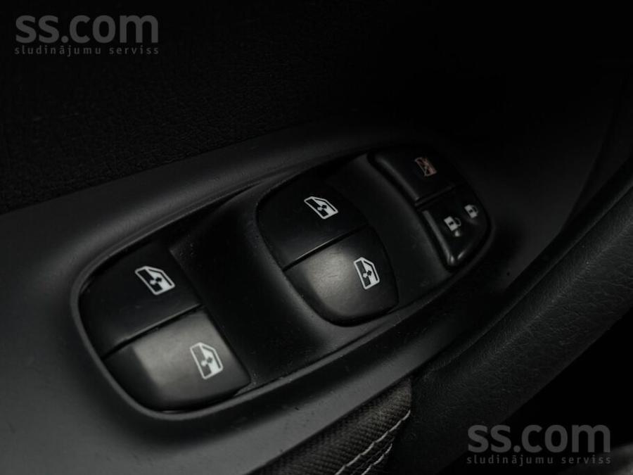 Balts Nissan Qashqai 2018 Rīga, ar dzinēja tilpumu 1.20 L un nobraukumu 219 tūkst. km par 9990 €, foto 42 vietnē AUTOMOTO.COM.LV
