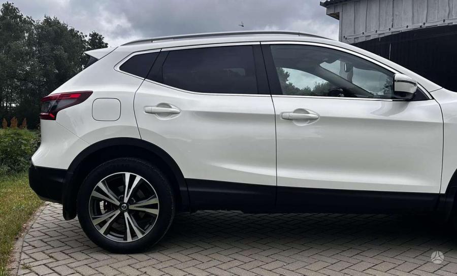 Balts Nissan Qashqai 2018 Utena, ar dzinēja tilpumu 1.20 L un nobraukumu 231 tūkst. km par 8250 €, foto 13 vietnē AUTOMOTO.COM.LV
