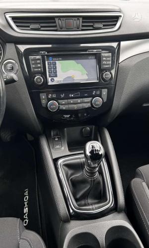 Balts Nissan Qashqai 2018 Utena, ar dzinēja tilpumu 1.20 L un nobraukumu 231 tūkst. km par 8250 €, foto 24 vietnē AUTOMOTO.COM.LV