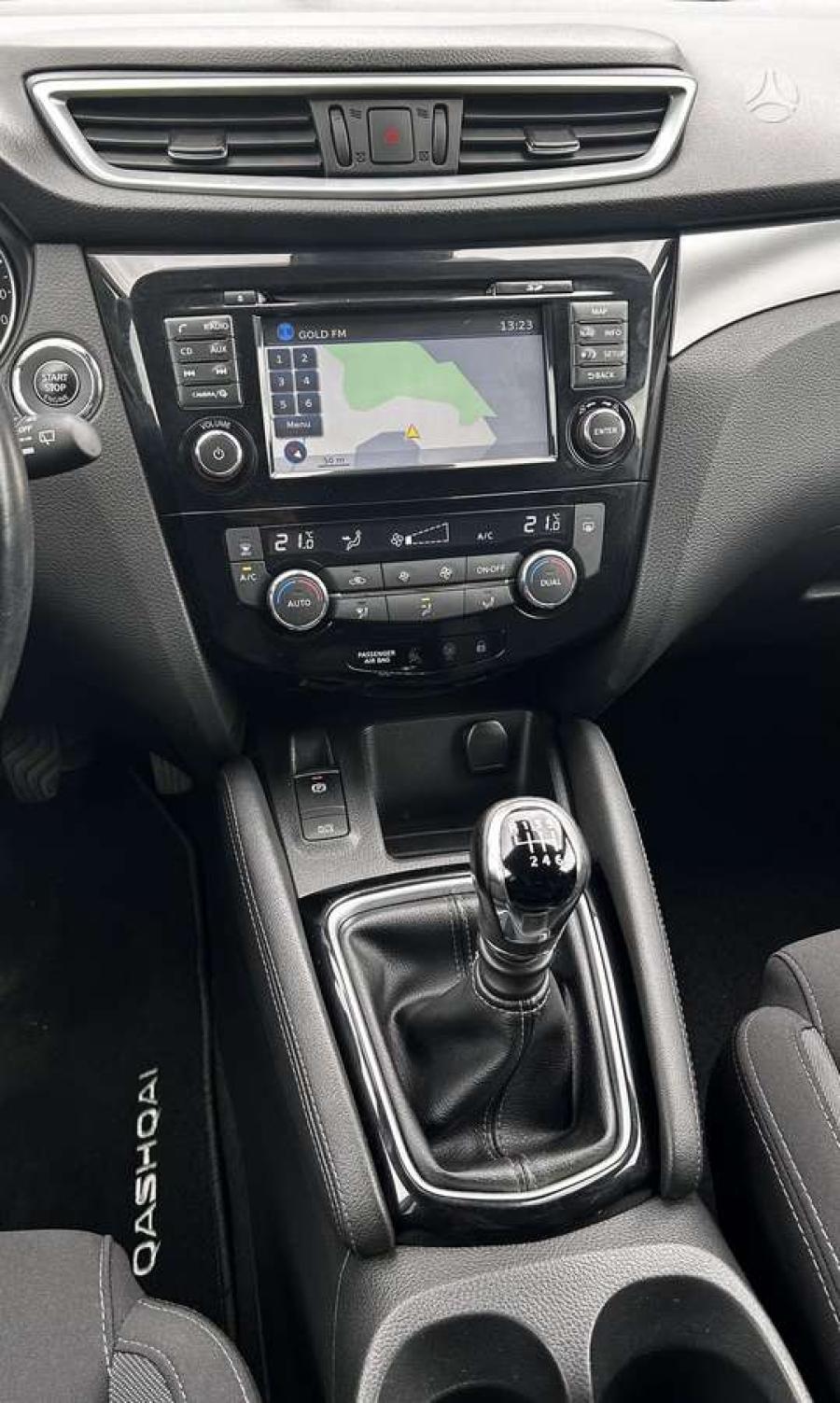 Balts Nissan Qashqai 2018 Utena, ar dzinēja tilpumu 1.20 L un nobraukumu 231 tūkst. km par 8250 €, foto 24 vietnē AUTOMOTO.COM.LV