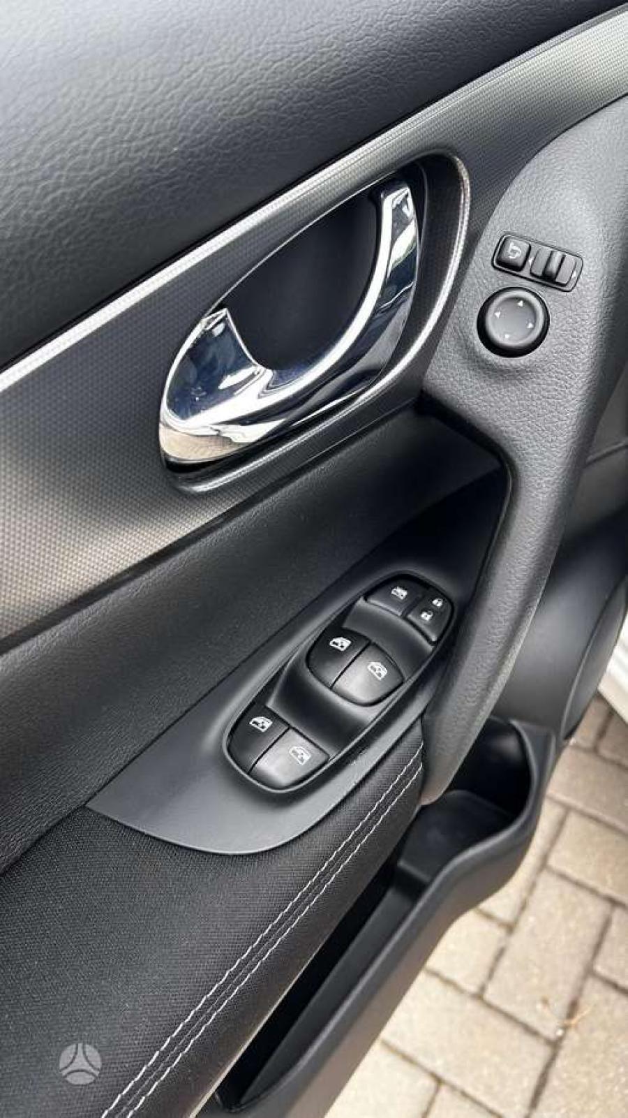 Balts Nissan Qashqai 2018 Utena, ar dzinēja tilpumu 1.20 L un nobraukumu 231 tūkst. km par 8250 €, foto 29 vietnē AUTOMOTO.COM.LV