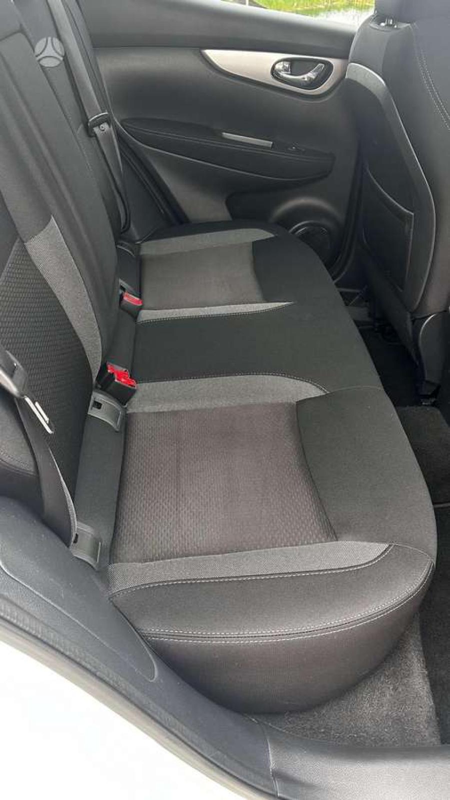 Balts Nissan Qashqai 2018 Utena, ar dzinēja tilpumu 1.20 L un nobraukumu 231 tūkst. km par 8250 €, foto 31 vietnē AUTOMOTO.COM.LV