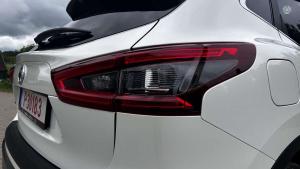 Balts Nissan Qashqai 2018 Utena, ar dzinēja tilpumu 1.20 L un nobraukumu 231 tūkst. km par 8250 €, foto 38 vietnē AUTOMOTO.COM.LV
