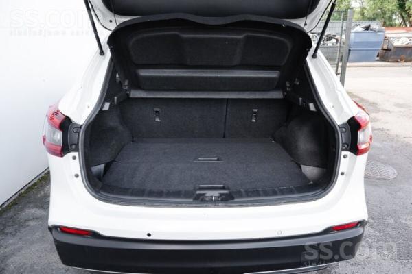 Balts Nissan Qashqai 2018 Rīga, ar dzinēja tilpumu 1.20 L un nobraukumu 112 tūkst. km par 10900 €, foto 8 vietnē AUTOMOTO.COM.LV