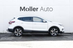 White Nissan Qashqai 2018 in Riga, with an engine capacity of 1.20 L and mileage of 112 thousand km for 10900 €, photo 6 on AUTOMOTO.COM.LV