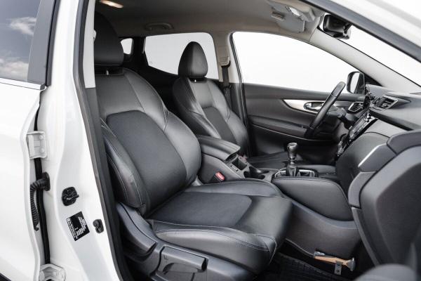 Balts Nissan Qashqai 2018 Rīga, ar dzinēja tilpumu 1.20 L un nobraukumu 112 tūkst. km par 10900 €, foto 6 vietnē AUTOMOTO.COM.LV