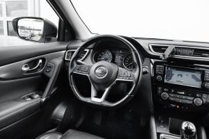 White Nissan Qashqai 2018 in Riga, with an engine capacity of 1.20 L and mileage of 112 thousand km for 10900 €, photo 19 on AUTOMOTO.COM.LV