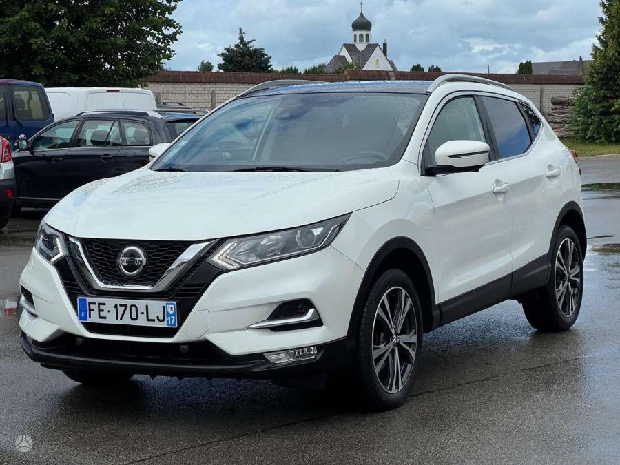 Balts Nissan Qashqai 2018 Tauragė, ar dzinēja tilpumu 1.20 L un nobraukumu 127 tūkst. km par 10000 €, foto 1 vietnē AUTOMOTO.COM.LV