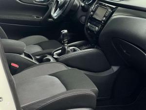 Balts Nissan Qashqai 2018 Tauragė, ar dzinēja tilpumu 1.20 L un nobraukumu 127 tūkst. km par 10000 €, foto 10 vietnē AUTOMOTO.COM.LV
