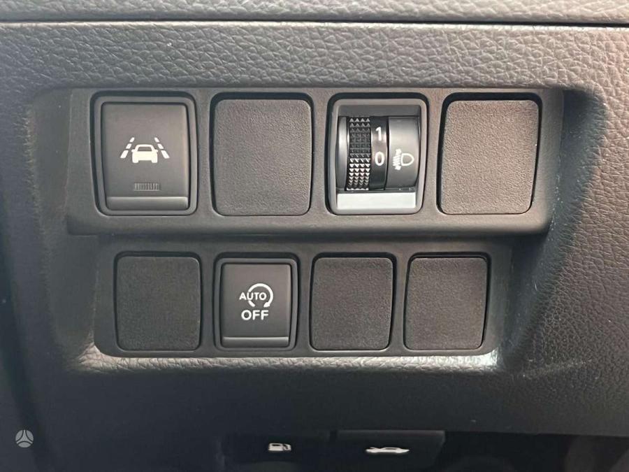 Balts Nissan Qashqai 2018 Tauragė, ar dzinēja tilpumu 1.20 L un nobraukumu 127 tūkst. km par 10000 €, foto 13 vietnē AUTOMOTO.COM.LV
