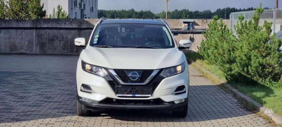 Balts Nissan Qashqai 2018 Šauļi, ar dzinēja tilpumu 1.60 L un nobraukumu 218 tūkst. km par 11500 €, foto 5 vietnē AUTOMOTO.COM.LV