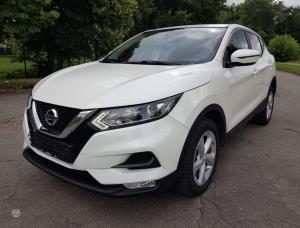 Balts Nissan Qashqai 2018 Šauļi, ar dzinēja tilpumu 1.60 L un nobraukumu 183 tūkst. km par 10700 €, foto  vietnē AUTOMOTO.COM.LV