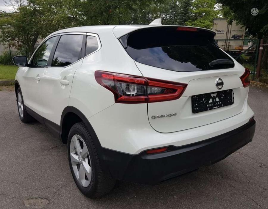 Balts Nissan Qashqai 2018 Šauļi, ar dzinēja tilpumu 1.60 L un nobraukumu 183 tūkst. km par 10700 €, foto 7 vietnē AUTOMOTO.COM.LV