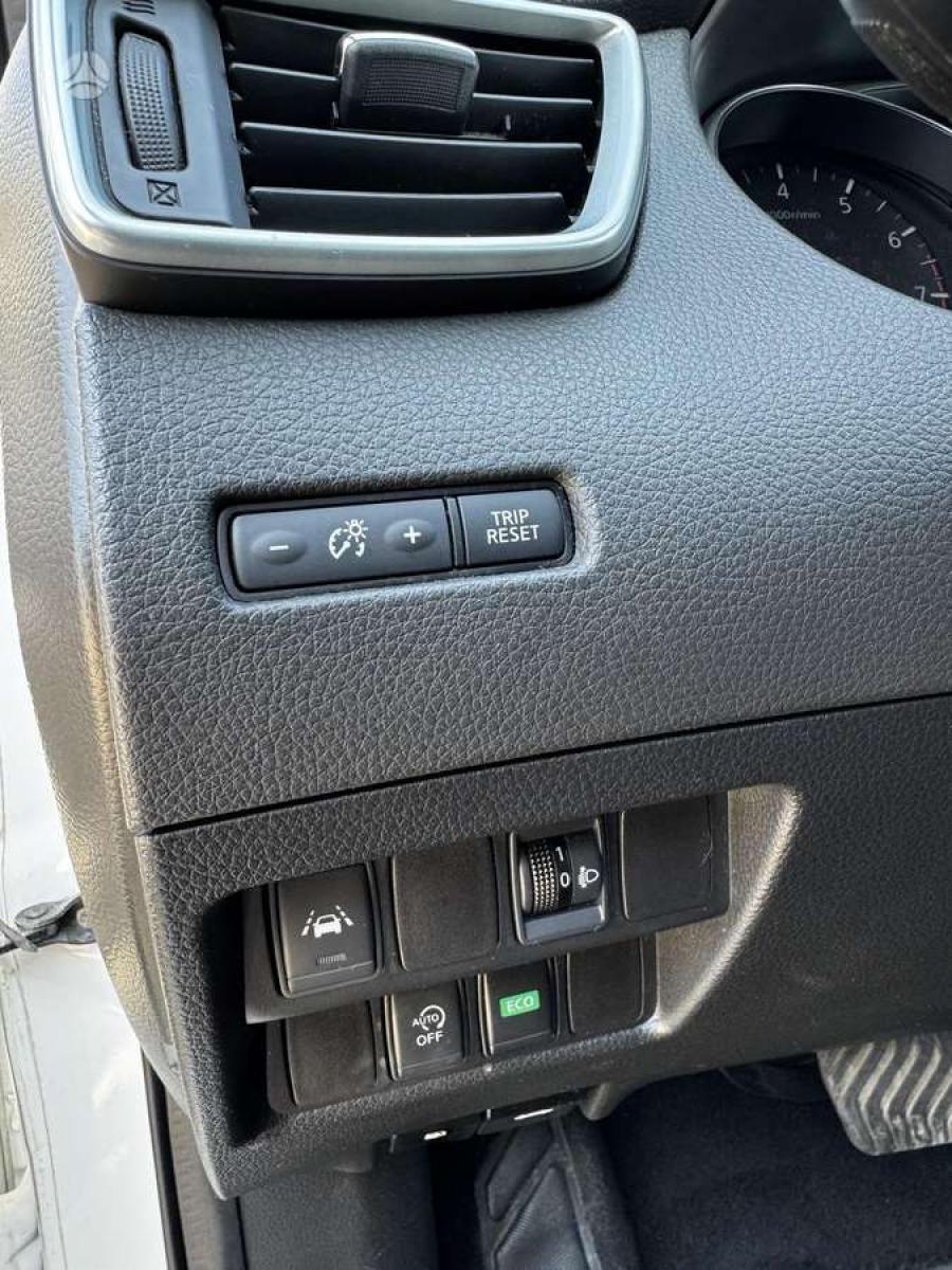 Balts Nissan Qashqai 2018 Kauņa, ar dzinēja tilpumu 1.20 L un nobraukumu 117 tūkst. km par 11300 €, foto 14 vietnē AUTOMOTO.COM.LV