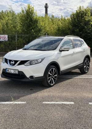 White Nissan Qashqai 2018 in Kedainiai, with an engine capacity of 1.46 L and mileage of 230 thousand km for 9000 €, photo  on AUTOMOTO.COM.LV