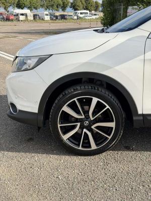 Balts Nissan Qashqai 2018 Kėdainiai, ar dzinēja tilpumu 1.46 L un nobraukumu 230 tūkst. km par 9000 €, foto 15 vietnē AUTOMOTO.COM.LV