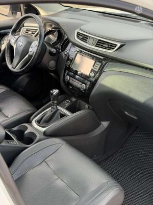 Balts Nissan Qashqai 2018 Kėdainiai, ar dzinēja tilpumu 1.46 L un nobraukumu 230 tūkst. km par 9000 €, foto 25 vietnē AUTOMOTO.COM.LV