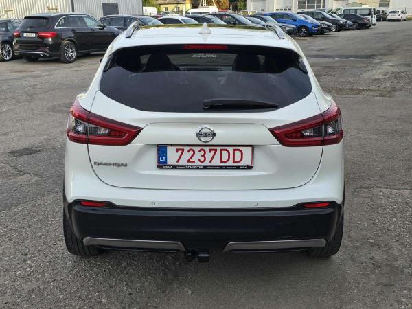 Balts Nissan Qashqai 2018 Jonava, ar dzinēja tilpumu 1.60 L un nobraukumu 195 tūkst. km par 12890 €, foto 8 vietnē AUTOMOTO.COM.LV