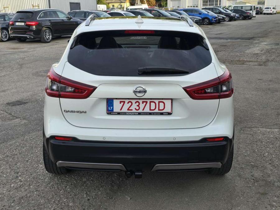 Balts Nissan Qashqai 2018 Jonava, ar dzinēja tilpumu 1.60 L un nobraukumu 195 tūkst. km par 12890 €, foto 8 vietnē AUTOMOTO.COM.LV