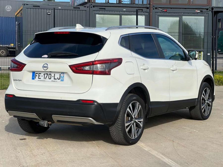 Balts Nissan Qashqai 2018 Klaipėda, ar dzinēja tilpumu 1.20 L un nobraukumu 127 tūkst. km par 8900 €, foto 5 vietnē AUTOMOTO.COM.LV