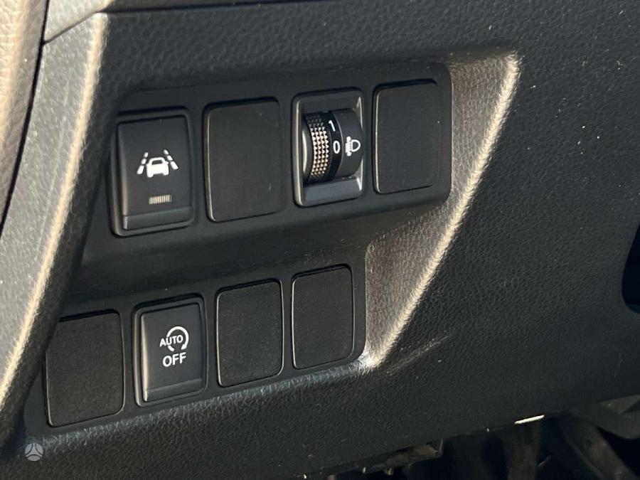 Balts Nissan Qashqai 2018 Klaipėda, ar dzinēja tilpumu 1.20 L un nobraukumu 127 tūkst. km par 8900 €, foto 13 vietnē AUTOMOTO.COM.LV