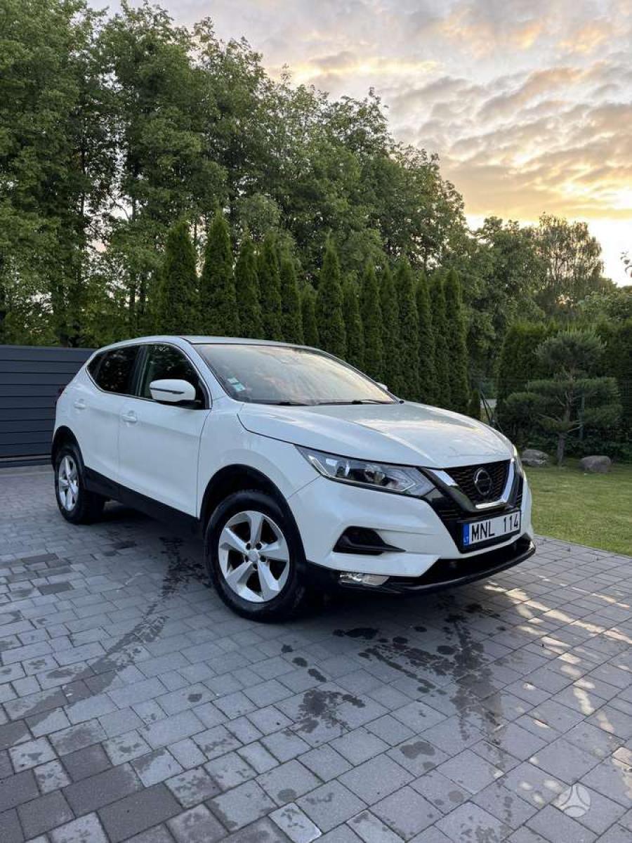Balts Nissan Qashqai 2018 Alīta, ar dzinēja tilpumu 1.46 L un nobraukumu 200 tūkst. km par 10500 €, foto 1 vietnē AUTOMOTO.COM.LV