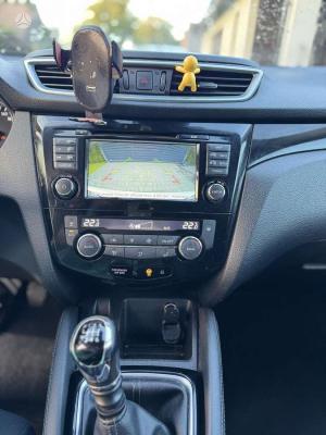 Balts Nissan Qashqai 2018 Alīta, ar dzinēja tilpumu 1.46 L un nobraukumu 200 tūkst. km par 10500 €, foto 5 vietnē AUTOMOTO.COM.LV