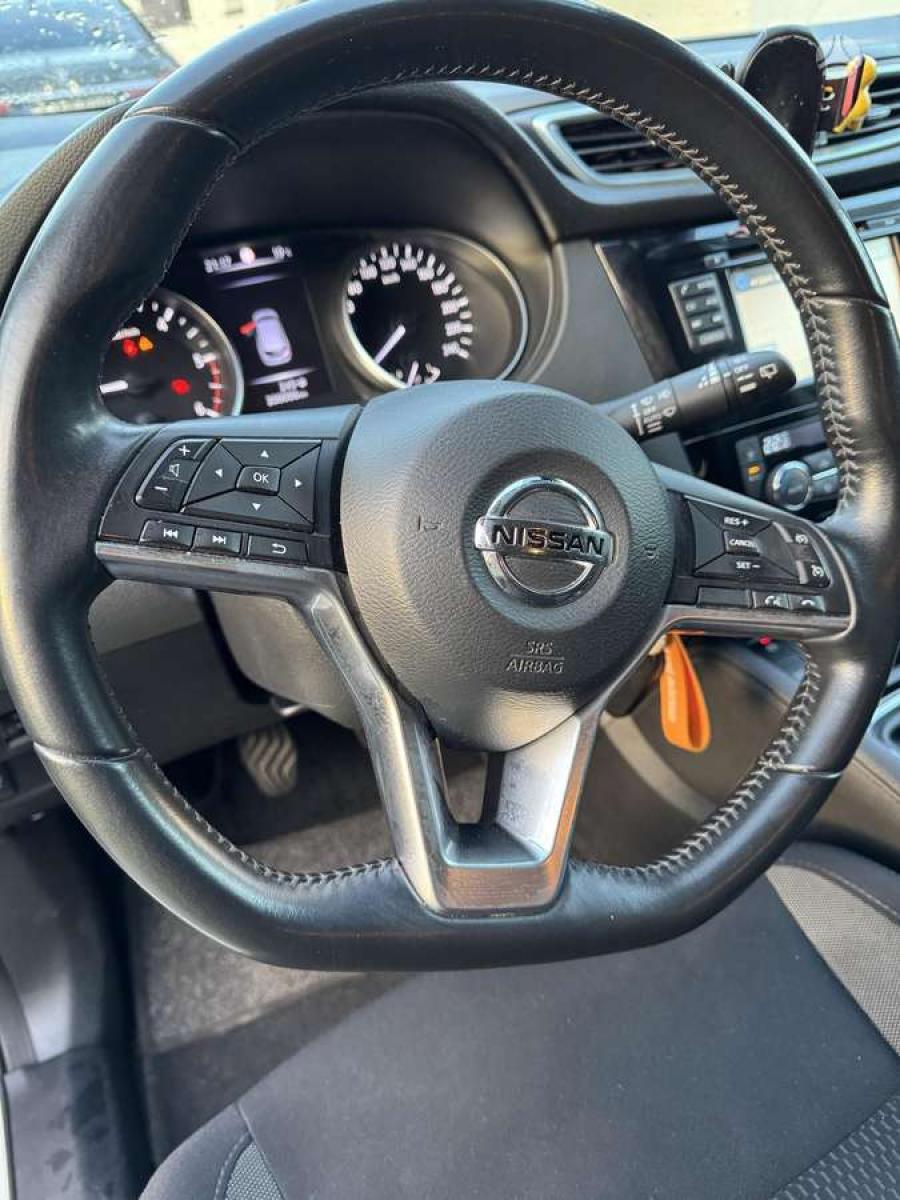 Balts Nissan Qashqai 2018 Alīta, ar dzinēja tilpumu 1.46 L un nobraukumu 200 tūkst. km par 10500 €, foto 6 vietnē AUTOMOTO.COM.LV