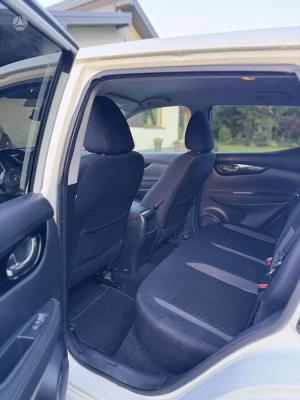 Balts Nissan Qashqai 2018 Alīta, ar dzinēja tilpumu 1.46 L un nobraukumu 200 tūkst. km par 10500 €, foto 9 vietnē AUTOMOTO.COM.LV