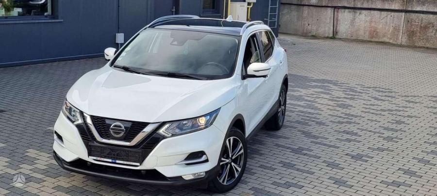 Balts Nissan Qashqai 2018 Šauļi, ar dzinēja tilpumu 1.60 L un nobraukumu 218 tūkst. km par 11300 €, foto 4 vietnē AUTOMOTO.COM.LV