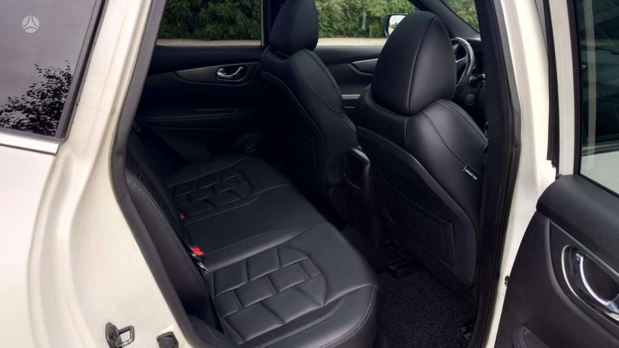White Nissan Qashqai 2018 in Vilnius, with an engine capacity of 1.20 L and mileage of 80 thousand km for 12900 €, photo 13 on AUTOMOTO.COM.LV