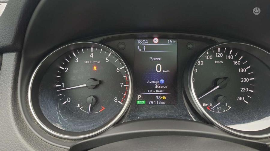 White Nissan Qashqai 2018 in Vilnius, with an engine capacity of 1.20 L and mileage of 80 thousand km for 12900 €, photo 15 on AUTOMOTO.COM.LV