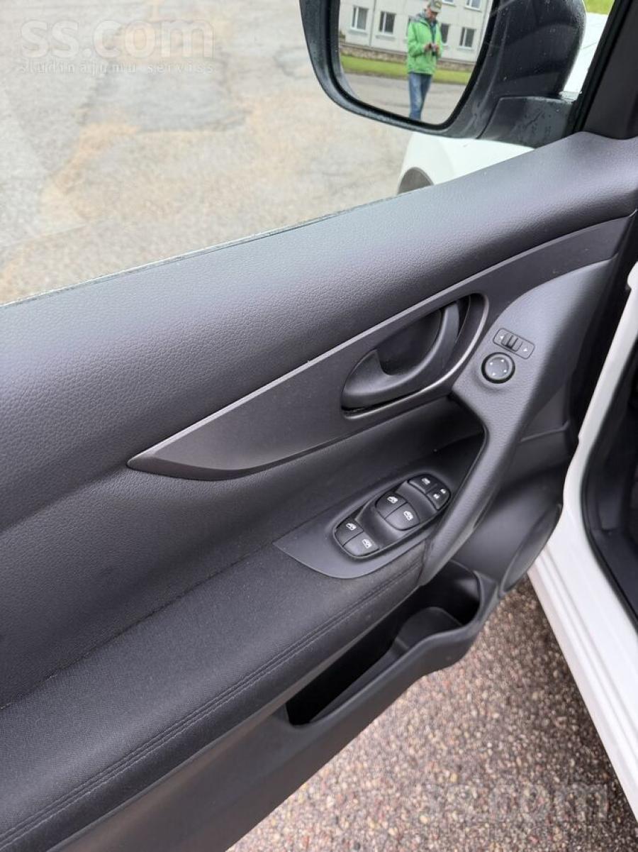 Balts Nissan Qashqai 2018 Jelgava, ar dzinēja tilpumu 1.20 L un nobraukumu 61 tūkst. km par 11800 €, foto 8 vietnē AUTOMOTO.COM.LV